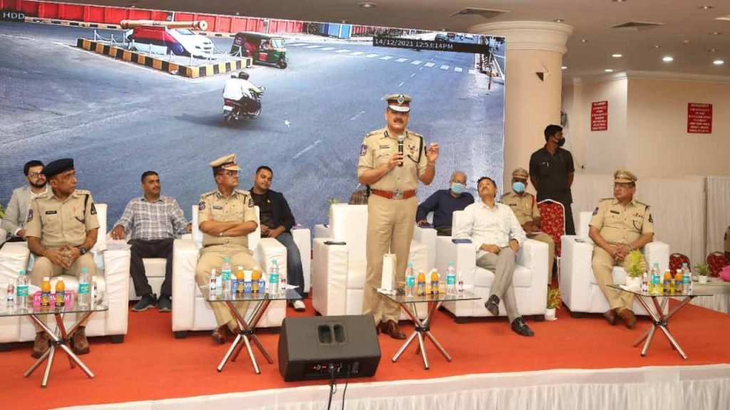 Hyderabad Police Set up 100 CCTV cameras in city