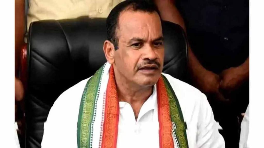 MP Komatireddy slams TPCC chief Revanth Reddy | INDToday