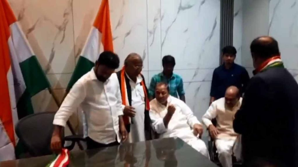 D. Srinivas Returned Home: Joined Congress