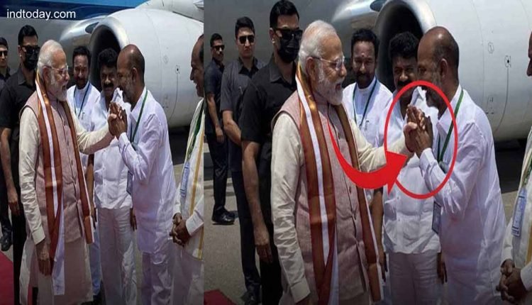 Modi’s Airport Antics : Holding Hands and Laughing Loud with Bandi!
