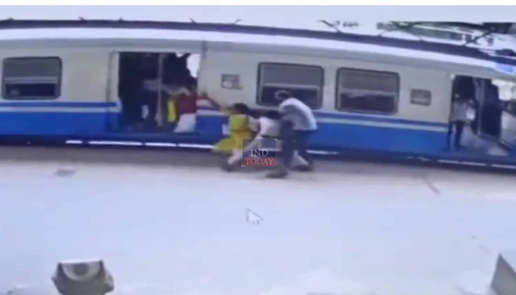 RPF Constable Saves Woman at Begumpet Railway Station