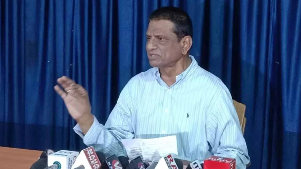 Sulabh Complexes Set Up By Delhi Govt Cleaner Than Telangana Bhavan ...