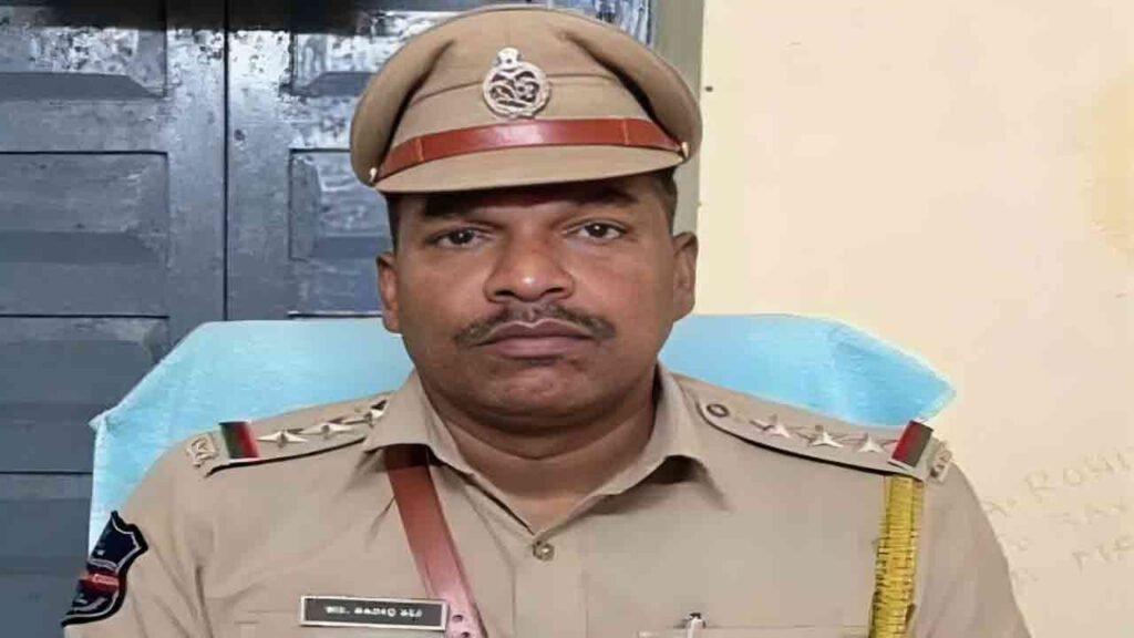 CI Died In a Road Accident, SI Injured at LB Nagar