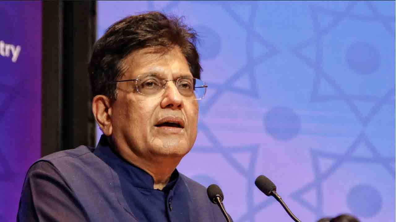 Piyush Goyal Urges Youth to Build a Viksit Bharat by 2047 at IIMUN 2025 ...