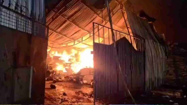 Four Fire Engines Deployed To Douse Massive Fire At Hyderabad Furniture ...